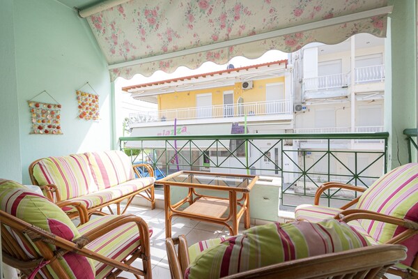Floral Apartment By Rentalspro - Halkidiki