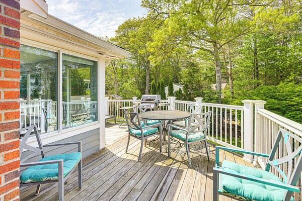 4 Mi To Beach: Cape Cod Retreat In Mashpee! - Mashpee, MA