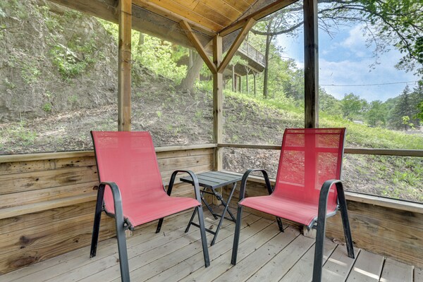 Walk To Wyalusing Beach: Cabin W/ River View! - Prairie du Chien, WI