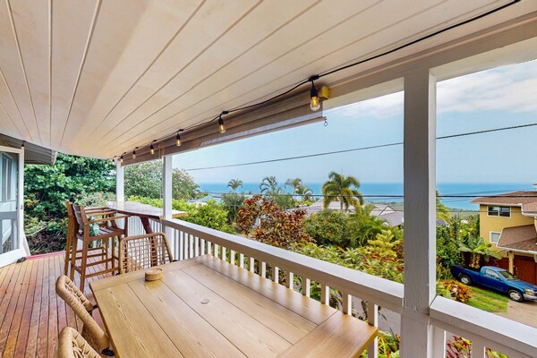 Beautiful Home With Ocean Views, Lanai, Private Gazebo, Firepit -Great Location - Kailua-Kona