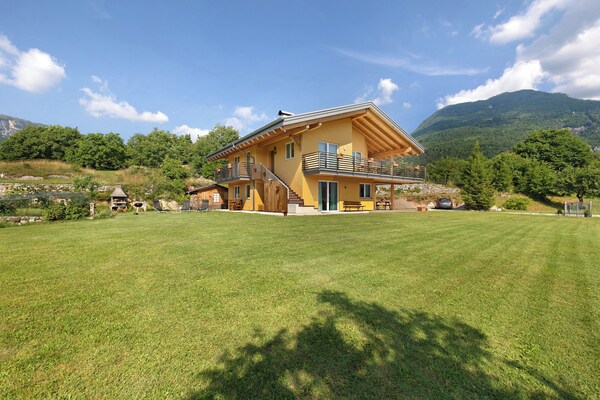 Apartment 'Il Biancospino' With Mountain View, Private Garden And Wi-fi - Folgaria