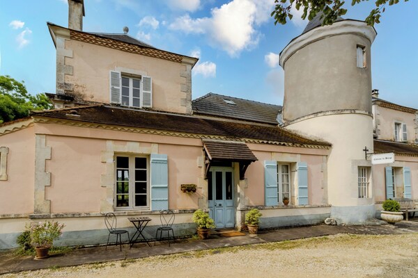 Maison De Vacances 'La Barge' Avec Piscine Partagée, Terrasse Privée Et Wi-fi - Mayac