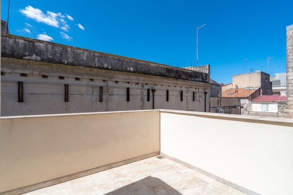 Ferienwohnung 'Ognissanti' Mit Privatterrasse, Wi-fi Und Klimaanlage - Ragusa