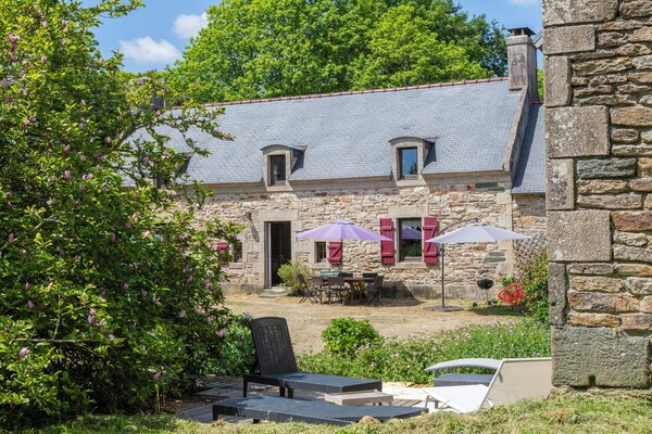 Maison De Vacances 'Charme Armorine' Avec Jardin Privé - Pont-l'Abbé