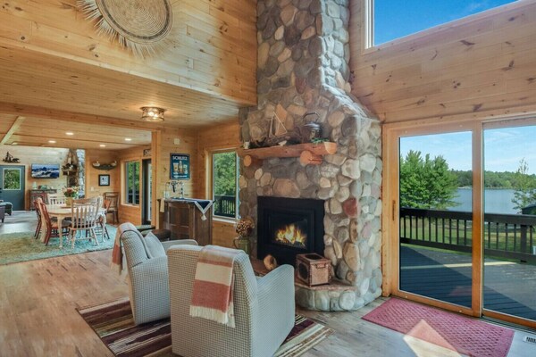 Lake And Trails Lodge | Lake Access | Sleeps 23 - Gull Lake, WI
