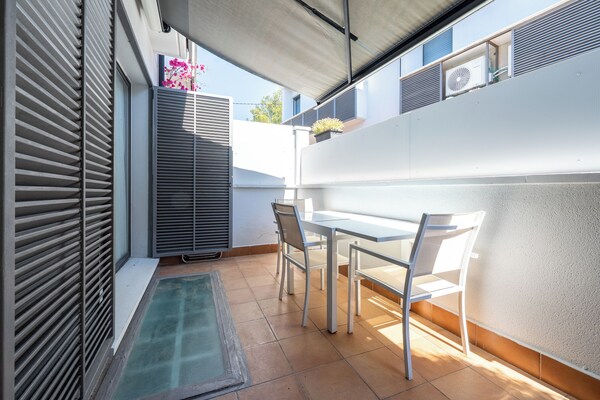 Ferienhaus 'Roc De Sant Gaietà' Mit Bergblick, Wi-fi Und Klimaanlage - Creixell