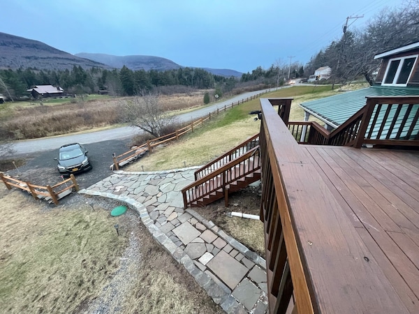 Charming 4-bedroom House Bordering The Catskill Park Preserve. Unique Beautiful - Catskill, NY