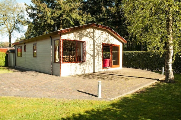 Bungalow With 4 Bedrooms - Putten