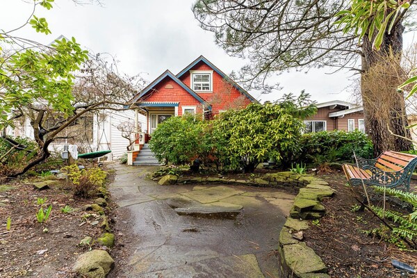 Cozy Garden Suite On Trinity Street - 6400