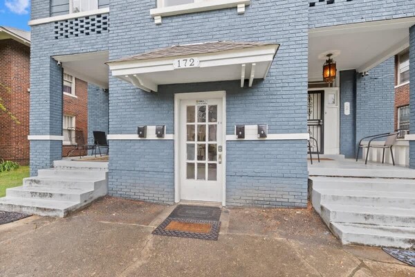 Sophisticated 2 Bedroom W/ Queen Beds, "Location!" - Memphis, TN