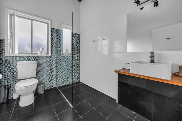 Retreat On Reid Street - Merimbula