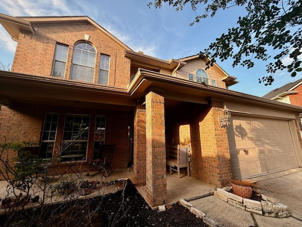 Spacious Home Near The Woodlands & Airport! Perfect For Work, Fun, Relaxation. - 