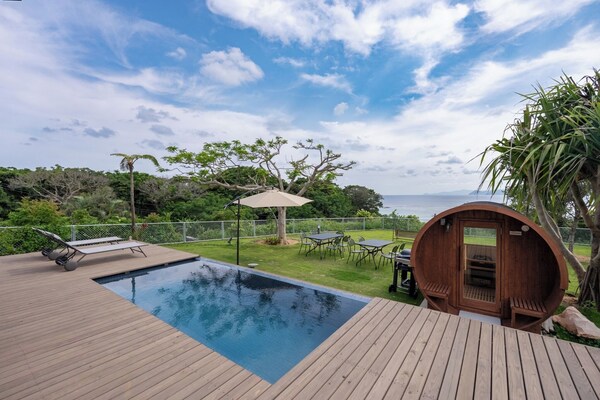 Building B  Entire Building Available For Rentamami Oshimaocean Viewluxury Villaprivate Sauna8 / Amami Kagoshima - Japan