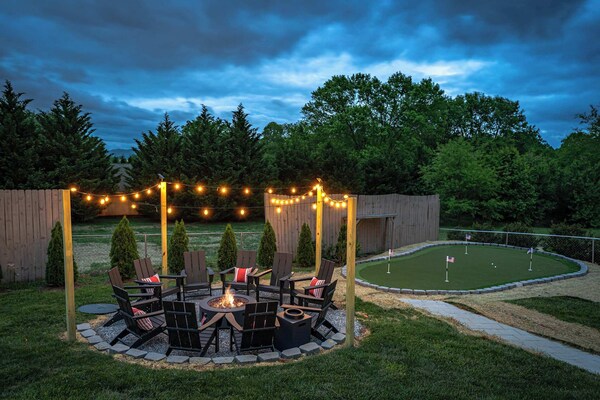 7 Br~sleeps 20~sport Court~pool~hot Tub~playground - Asheville, NC