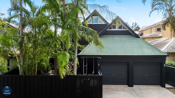 A Top Spot Looking For A Holiday In Stylish, Modern Comfort Just Steps From Byron Bay's Finest Beach - Byron Bay