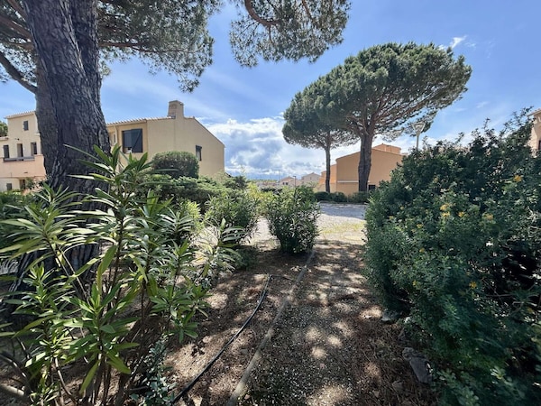 Ground Floor Studio In Saint-cyprien With Terrace And Parking - Saint-Cyprien