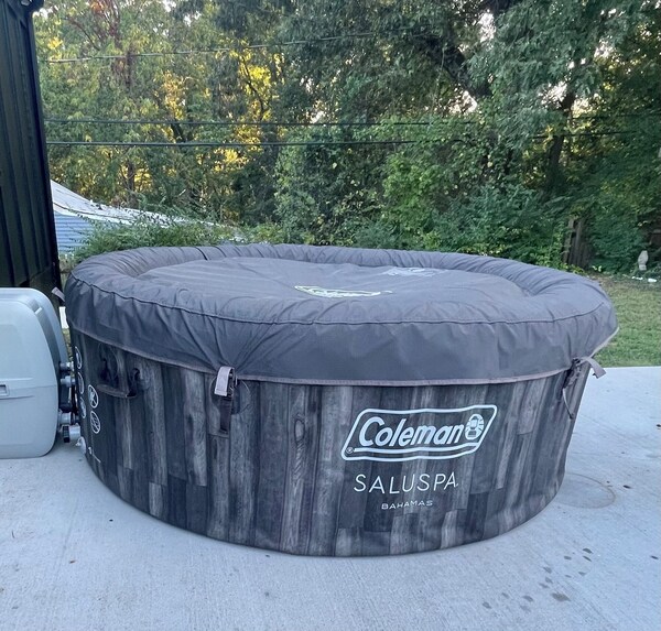 Sleep 7, Park 6 Trucks, Hot Tub, Pet , 3 Min To Fm Arena  /Aspu /Food/ Shops - Clarksville, TN