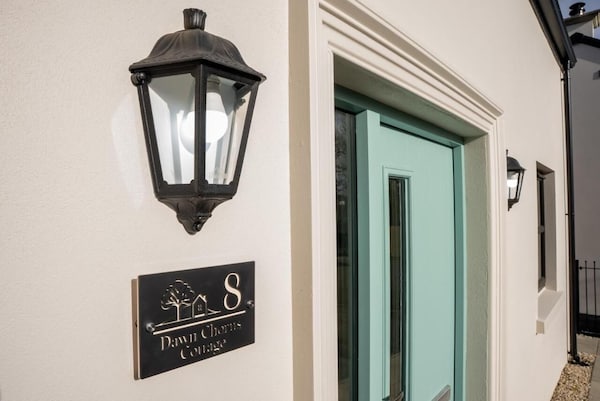Luxury 3-bedroom Cottage At The Foot Of Binevenagh Mountain - County Donegal
