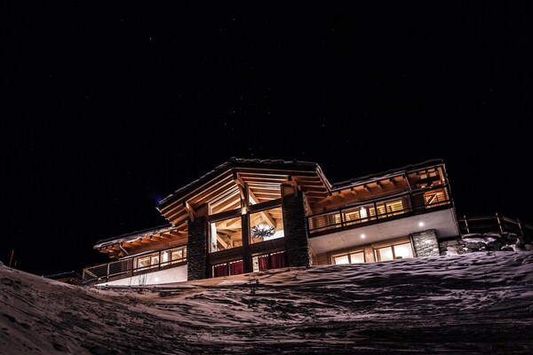Chalet Wildhorn, à 2 Pas De La Piste De Veysonnaz - Sion