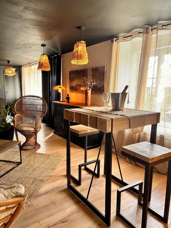 Nuit Dexception En Love Room  Spa, Sauna & Champagne - Pontivy