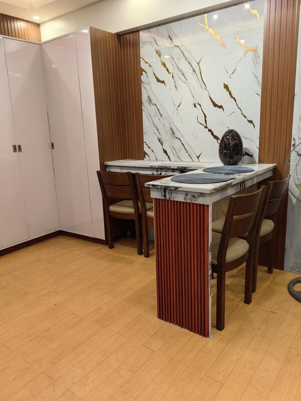 Newly Remodeled Modern Hotel Like Design Condo  Entertainment Area Eastwood City - Pasig