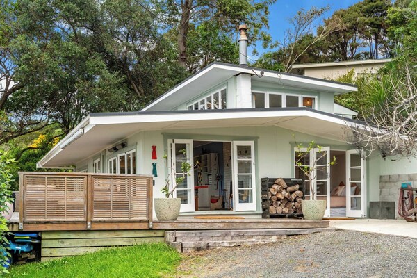 Heron's Hideaway - Snells Beach Holiday Home - Snells Beach