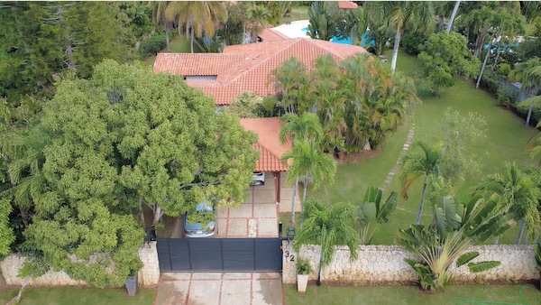 3-bedroom Villa In Amazing Casa De Campo With Pool And Wifi, Ac - La Romana
