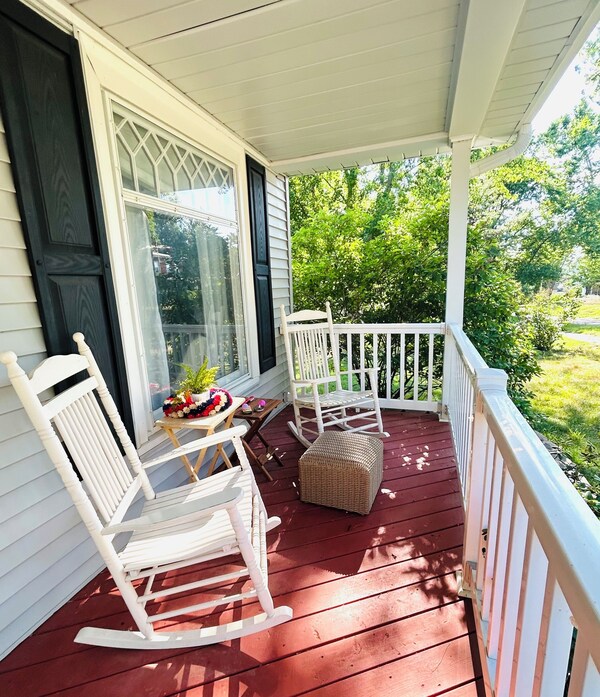 The Bly House - Lake Carlton, IL