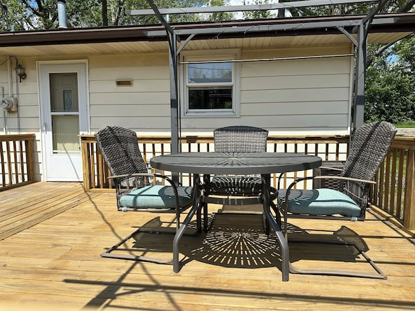 Charming 3-bedroom Corner House In Morris/ Minooka - Joliet, IL