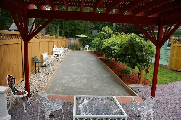Sal's Place With Pool, Bocce Court, Outdoor Dining, Fireplace And Grill - Barnstable, MA