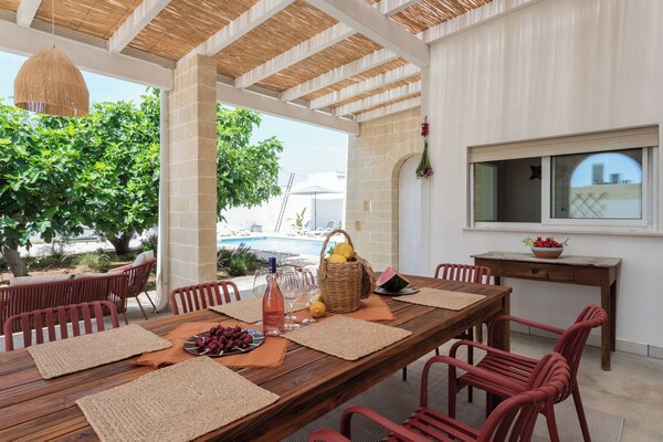 Villa Ai Due Fichi Con Piscina San Pietro In Bevagna - Manduria