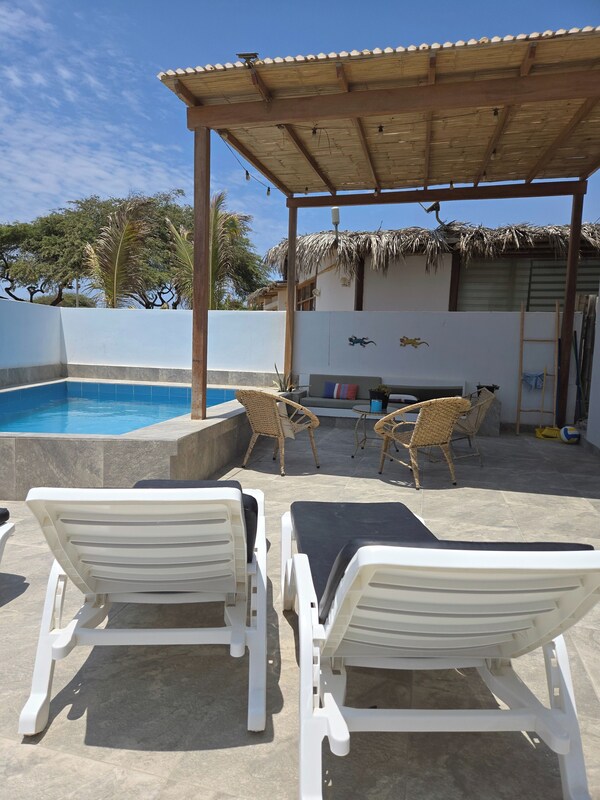 House With A Pool On Vichayito´s Beach, Mancora, Piura, Peru. - Organos