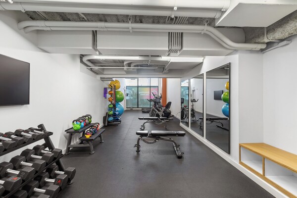 King Bed, Gym, 2min Walk To Uab, Foodie Haven - 버밍엄