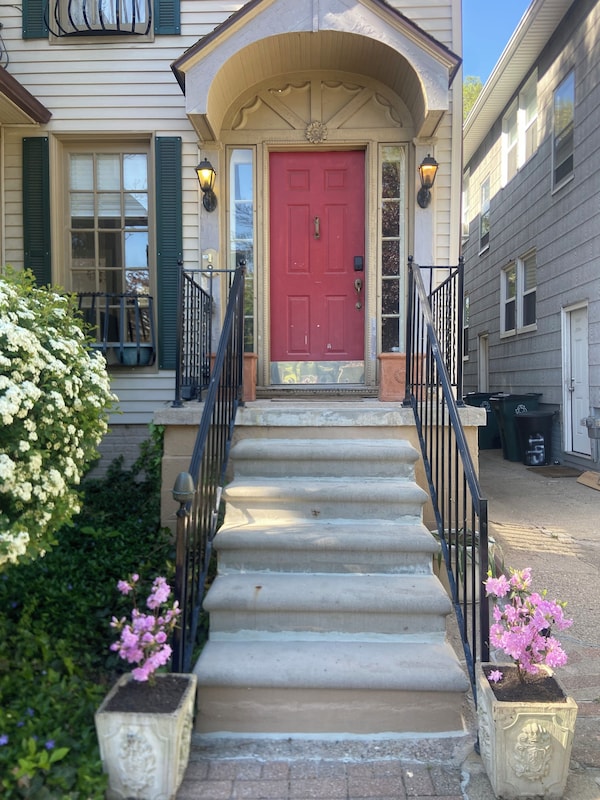 King Bed In 2-bedroom House In Lovely Ferndale With Ac - Dearborn, MI