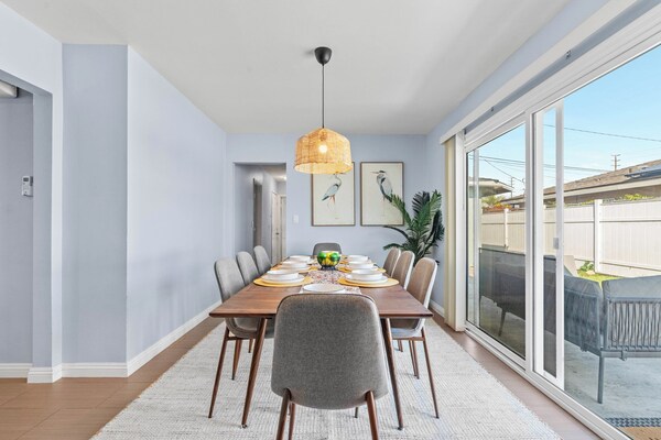 Spacious 4-bedroom House With Wifi, Ac In Serene Midway City - Cerritos