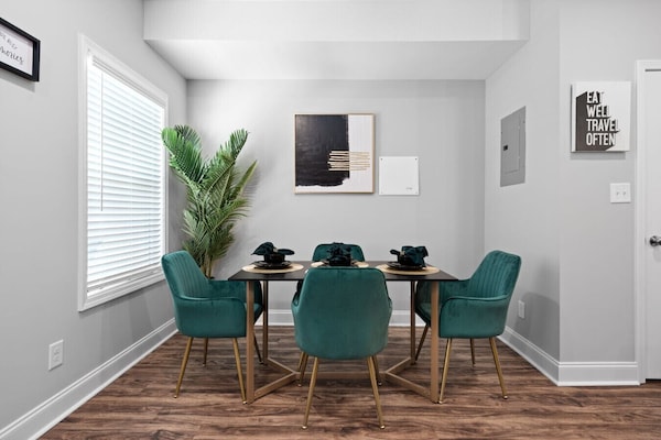 Modern 2br Retreat Near Downtown Clarksville, Apsu & F&m Arena - 클락스빌