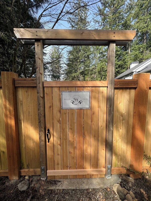 Charming Studio Cottage, 1/2 Mile From Mt Si Trailhead - Olallie State Park, North Bend