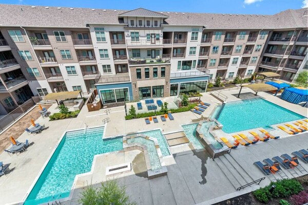 Modern 1br Near Tpc Golf | Free Parking & Wifi - Frisco, TX