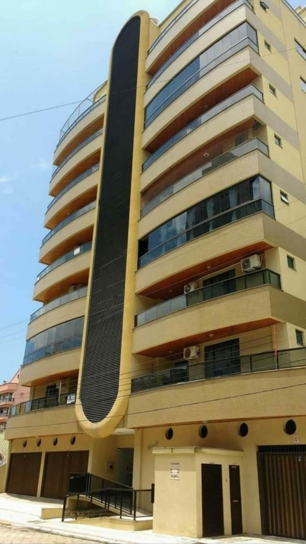 Apartment In Itapema, Centto, 60 Meters From The Beach. - Itapema