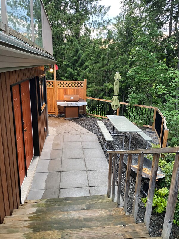 Blind Bay Chalet With Lake Views, Privacy, Sauna, Hikes, Golf, 5 Mins To Beach - Blind Bay
