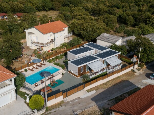 2-zimmer-ferienwohnung Mit Terrasse Donji Zagon, Novi Vinodolski (A-24555-d) - Novi Vinodolski