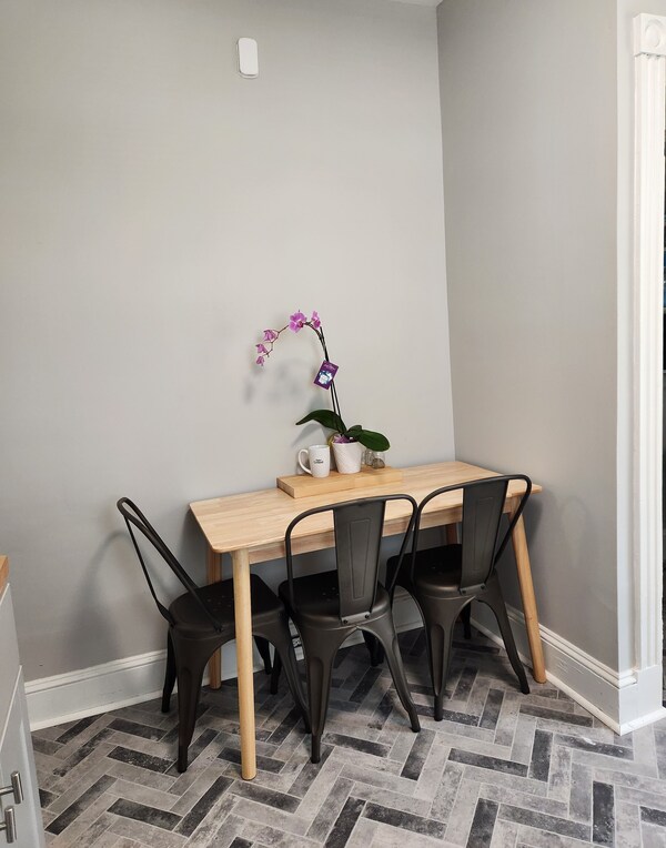 Cozy 2-bedroom Apartment In Glenolden, Walking Distance To Parks & Amenities - Media, PA
