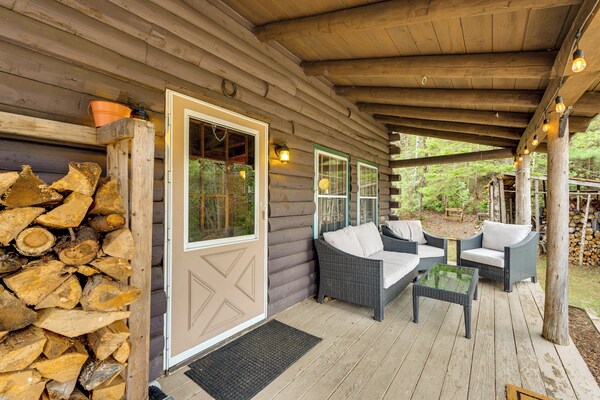 2 Mi To Lake Willoughby: Peaceful Log Cabin! - Vermont