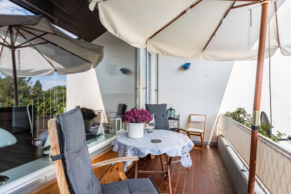 Ferienwohnung 'Seesucht' Mit Seeblick, Balkon Und Wi-fi - Gaienhofen