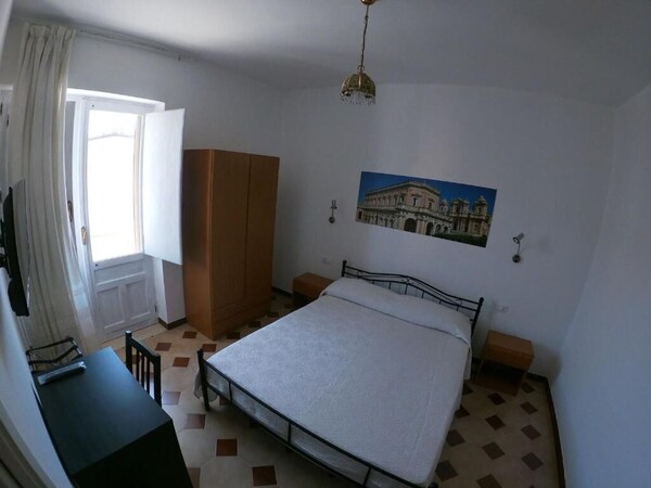 Nilla Rooms Noto Centre 2 - Sicily