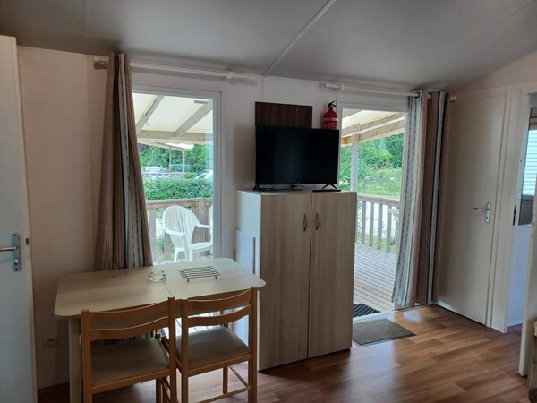 Mobilhome 2 Bedrooms 4 Pers Plot Near Swimming Pool And Entertainment 3* Campsite - Anet