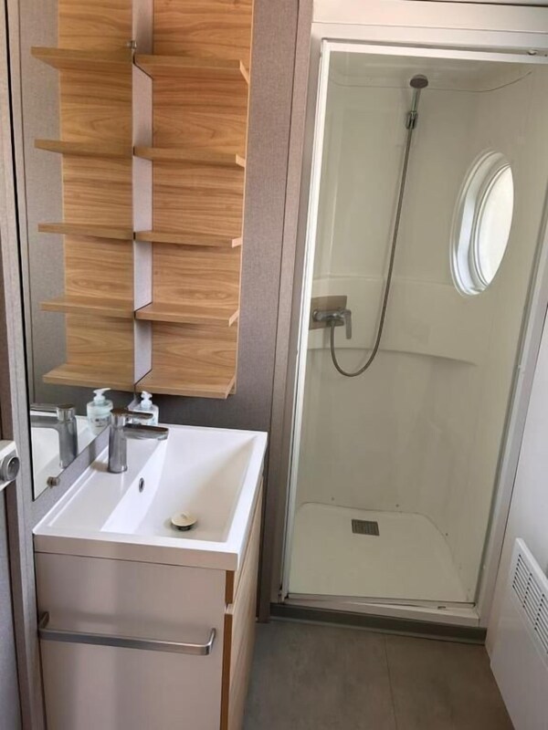 H147 -  Mobilhome Cosy 2 Chambres 4 Personnes Camping 5* - Villers-sur-Mer