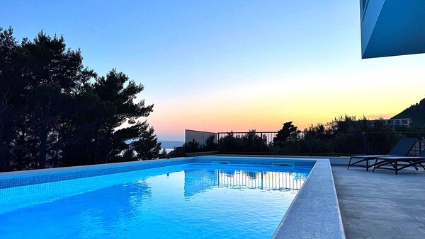 New Villa Dado With Pool, Sea View - Baška Voda