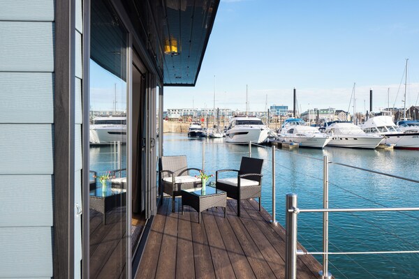 Ormer Floating Pod In St Helier Marina - Jersey