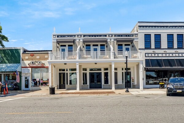 Delmarva - Brand New Condo In Downtown Cape Charles! - Kiptopeke State Park, Cape Charles